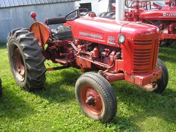 Farmall 300 Utility