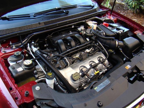 2005 Ford Taurus Engine