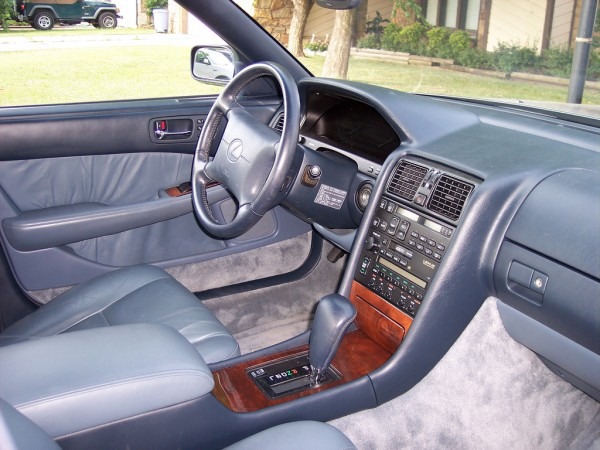 2005 Lexus Ls400
