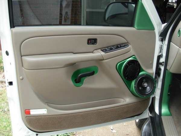 Customspeakerpod 2003 Cadillac Escalade’s Photo Gallery At Cardomain ...