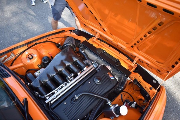 E30 Engine Bay