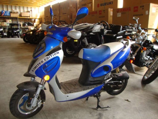 Roketa Scooter 50cc